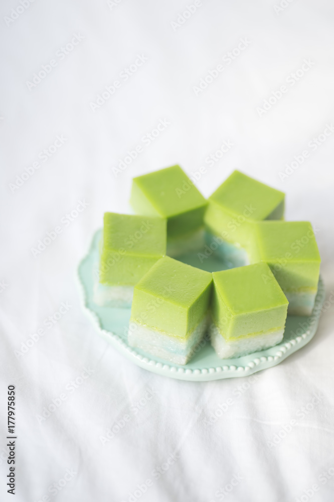 Tradition Malay kuih (pastries) Kuih Seri Muka or Kuih Salat Stock ...