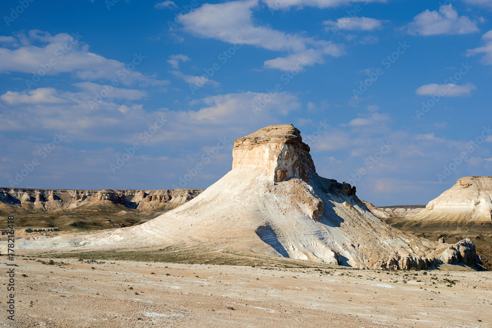 On the Ustyurt Plateau. Desert and plateau Ustyurt or Ustyurt plateau ...