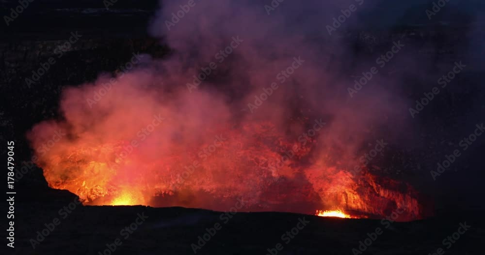 Vídeo do Stock: Violent lava eruption Kilauea Volcano crater Hawaii ...