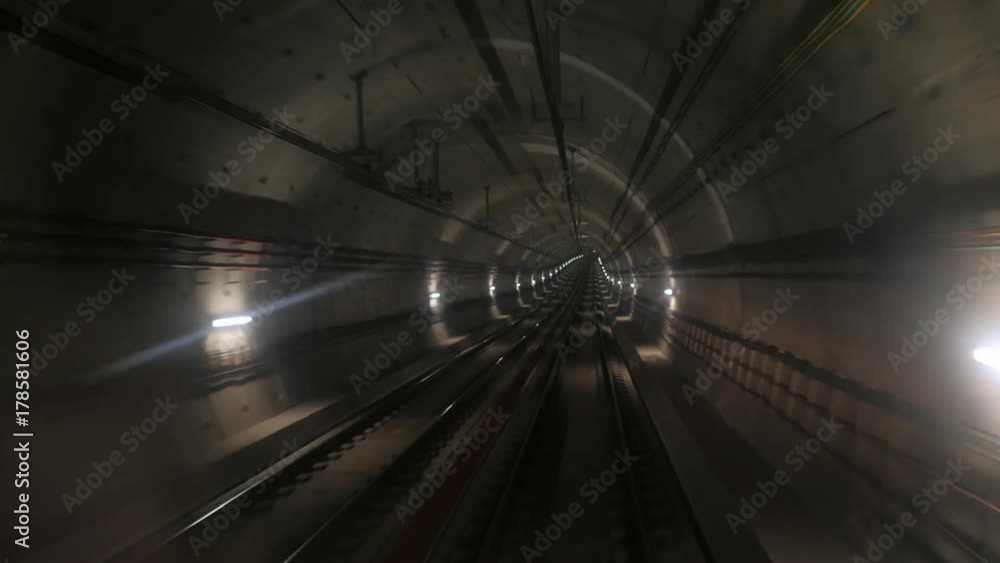 Vidéo Stock View of subway tunnel as seen from front window of moving ...