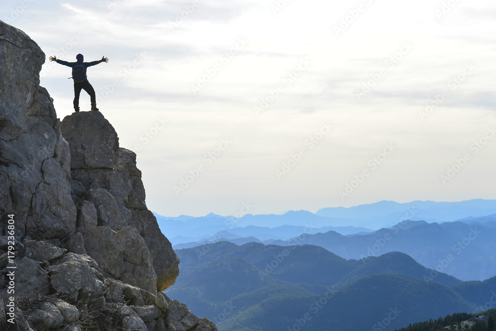 challenge the nature & success concept | Uwalls.co.uk