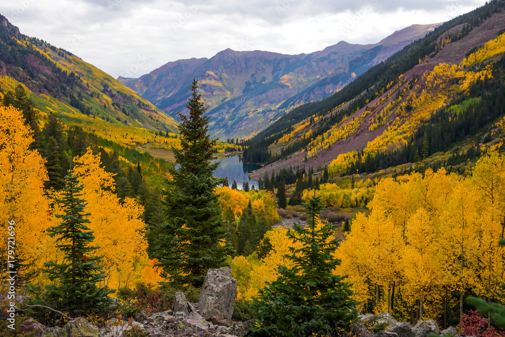 Crater Lake - Fall Foliage Stock Photo | Adobe Stock