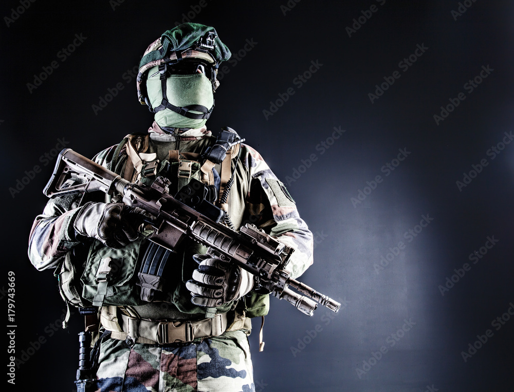 Paratrooper of french 1st Marine Infantry Parachute Regiment RPIMA ...