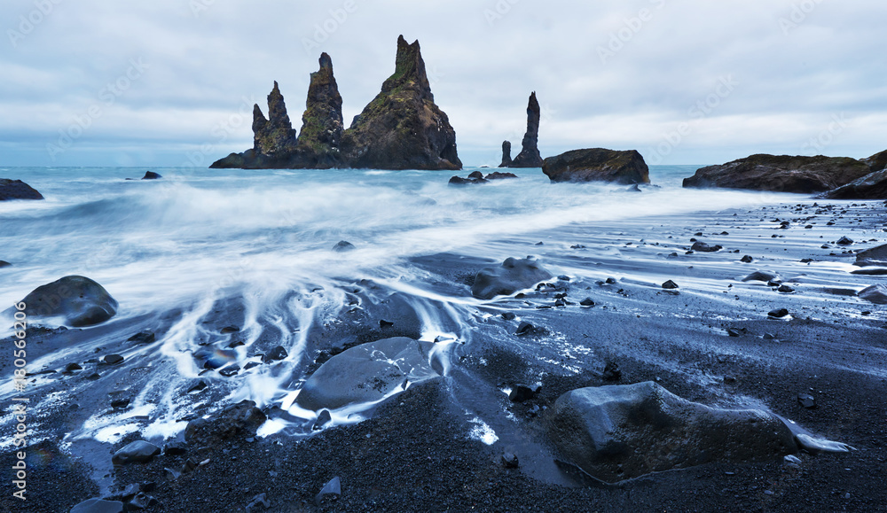 Iceland, Jokulsarlon lagoon, Beautiful cold landscape picture of ...