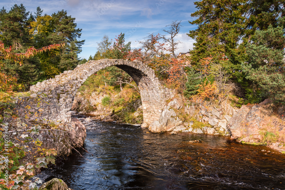 Carrbridge Packhorse Bridge / One of the most iconic visitor ...
