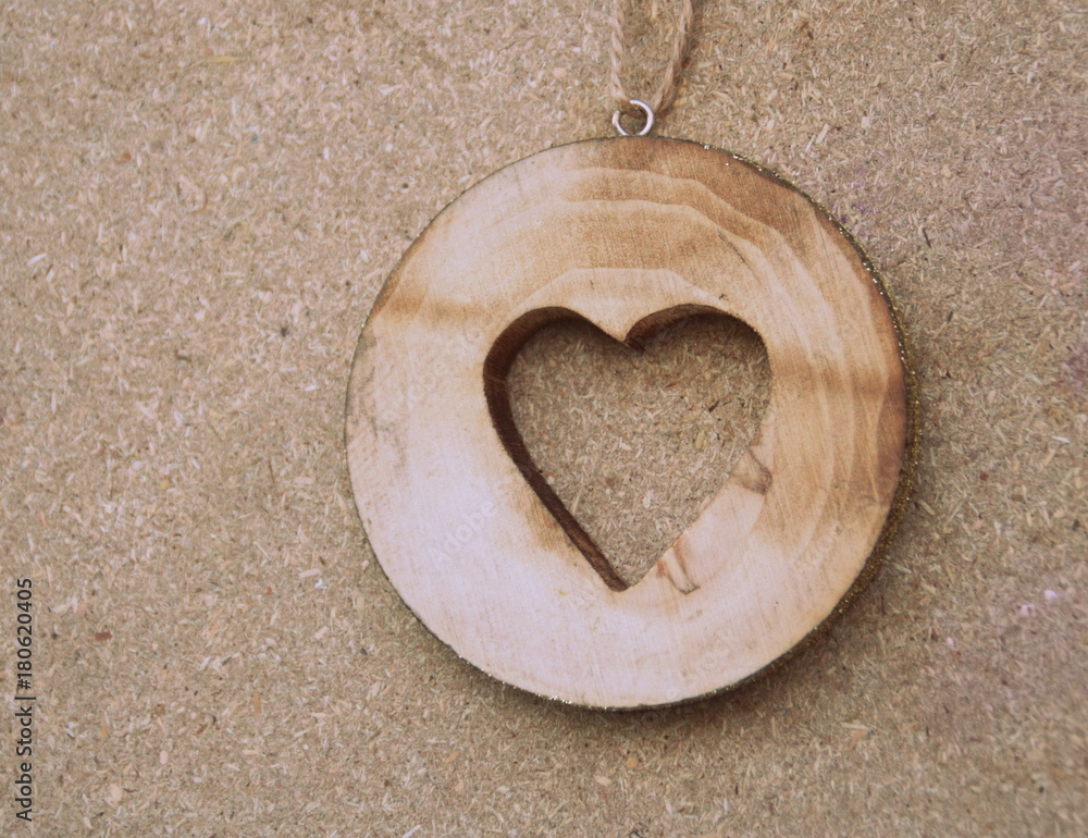 cœur en bois,symbole décoratif Stock Photo | Adobe Stock