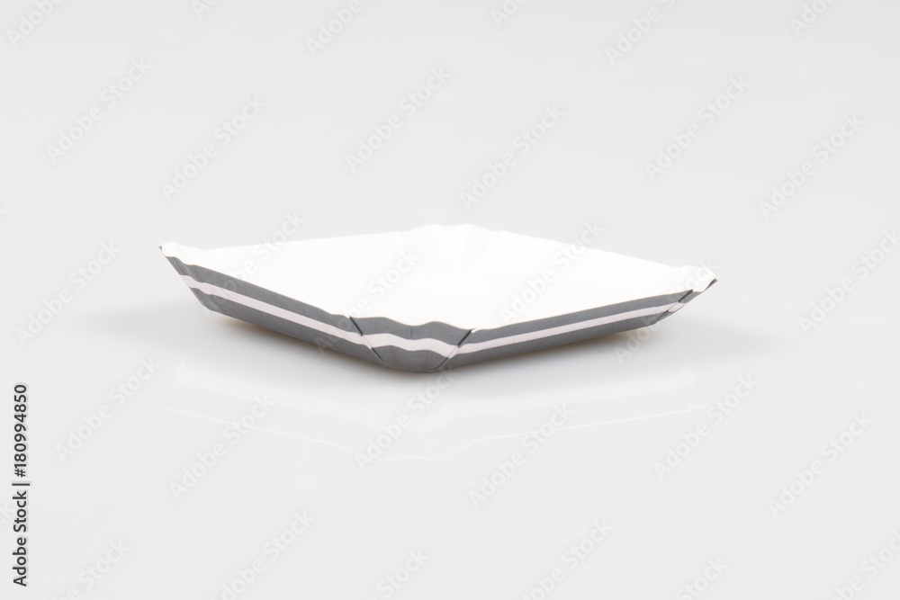 small gray paper plate for a fast food restaurant or a pastry shop ...