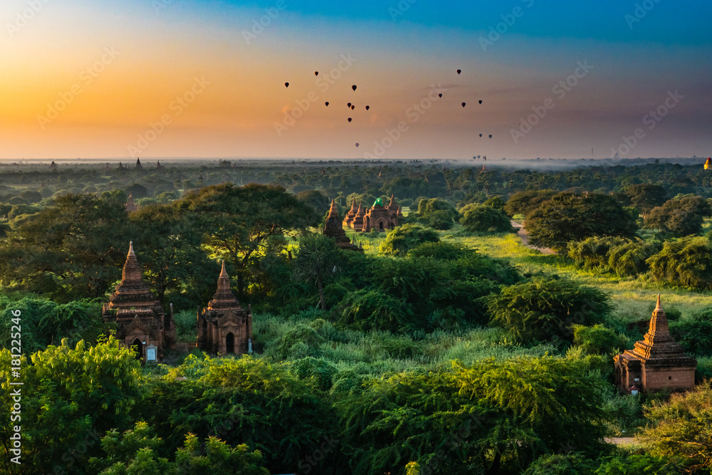 Ancient Land of Bagan view from the top of Shwesandaw Pagoda Stock ...