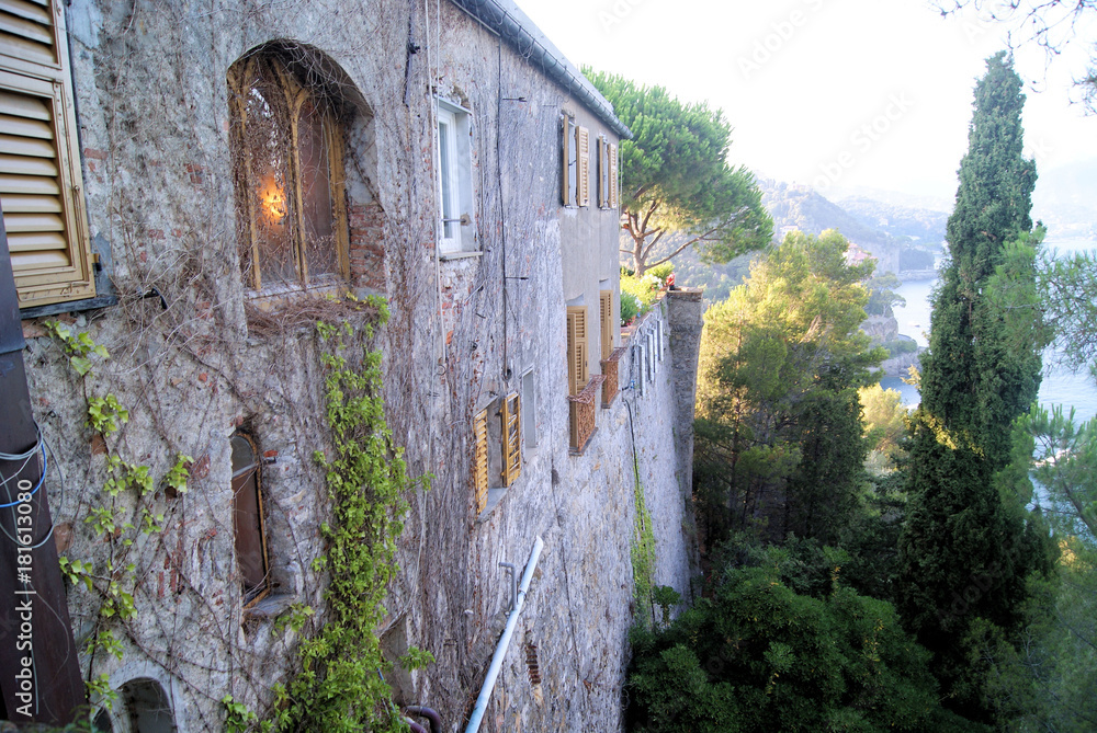 Poster Castello – Wall Art | UkPosters