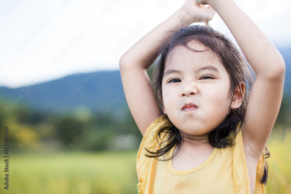 Disgusted Face Girl Meme