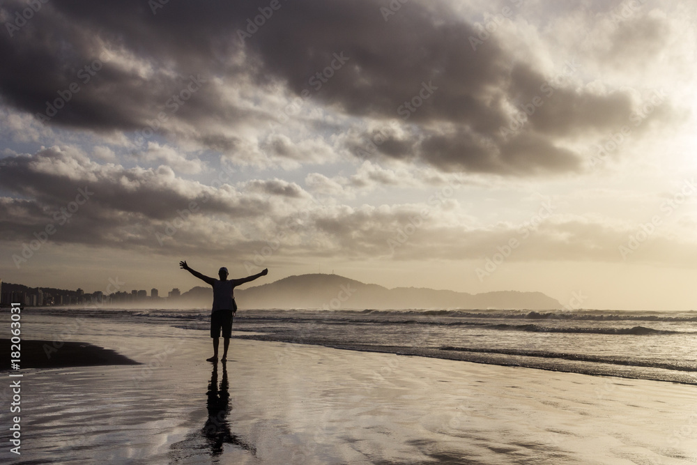 Nascer do sol na praia liberdade Stock Photo | Adobe Stock