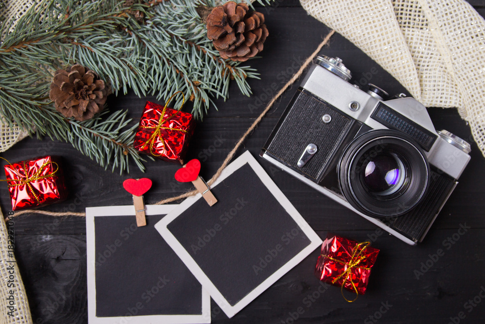 retro christmas background with vintage camera, fir tree, snow, gift ...