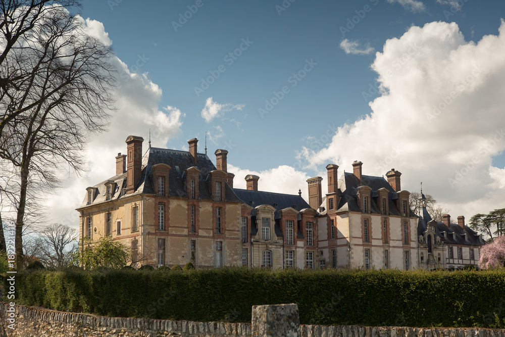 Foto de Thoiry Castle - Safari Park, the only park of its kind, located ...