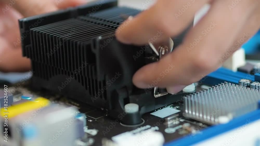 Vidéo Stock Removing And replacing CPU cooler on modern PC computer motherboard. Installing and ...