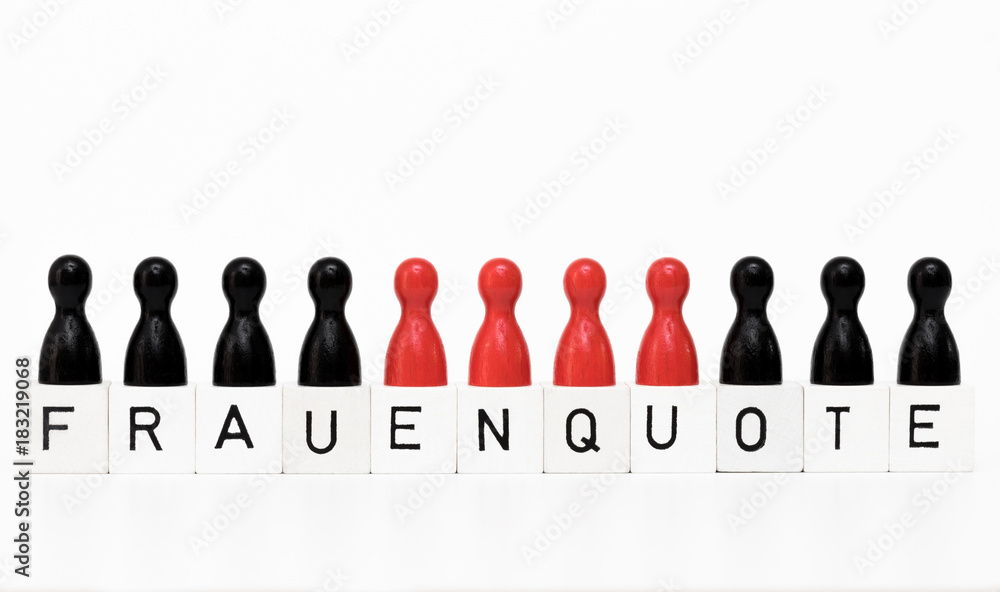 Frauenquote Symbol mit Spielfiguren Stock-Foto | Adobe Stock