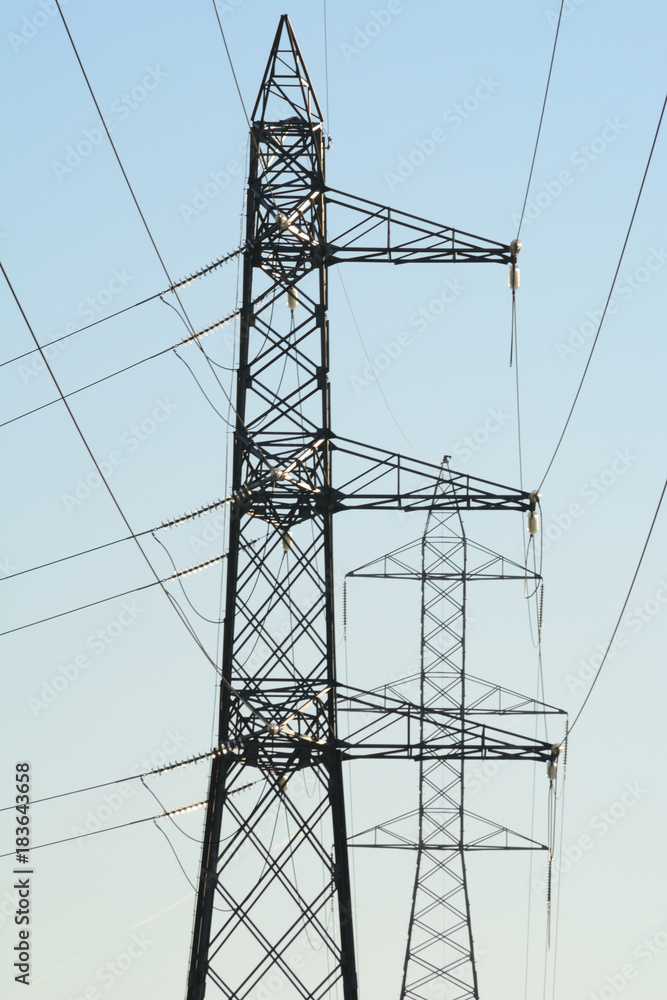 torres de alta tensión para la distribución electrica orientada al ...