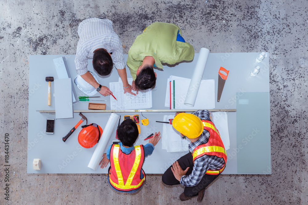 Construction Engineers Team are Discuss and Brainstorming for Project ...