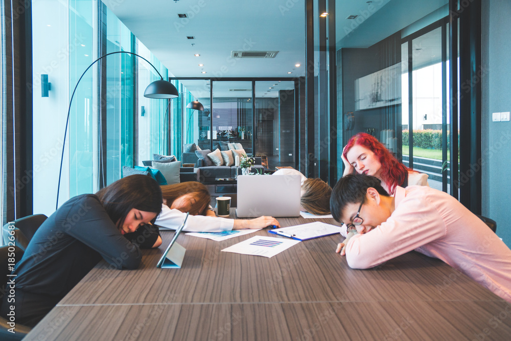 Conflict in the office. Business man arguing with his employee at ...