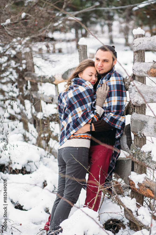Beautiful Winter Love Pictures