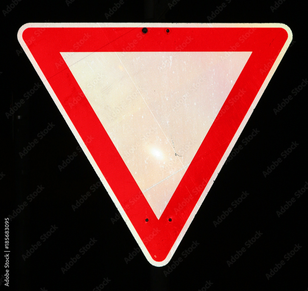 Verkehrszeichen Vorfahrt Achten Stock Photo | Adobe Stock