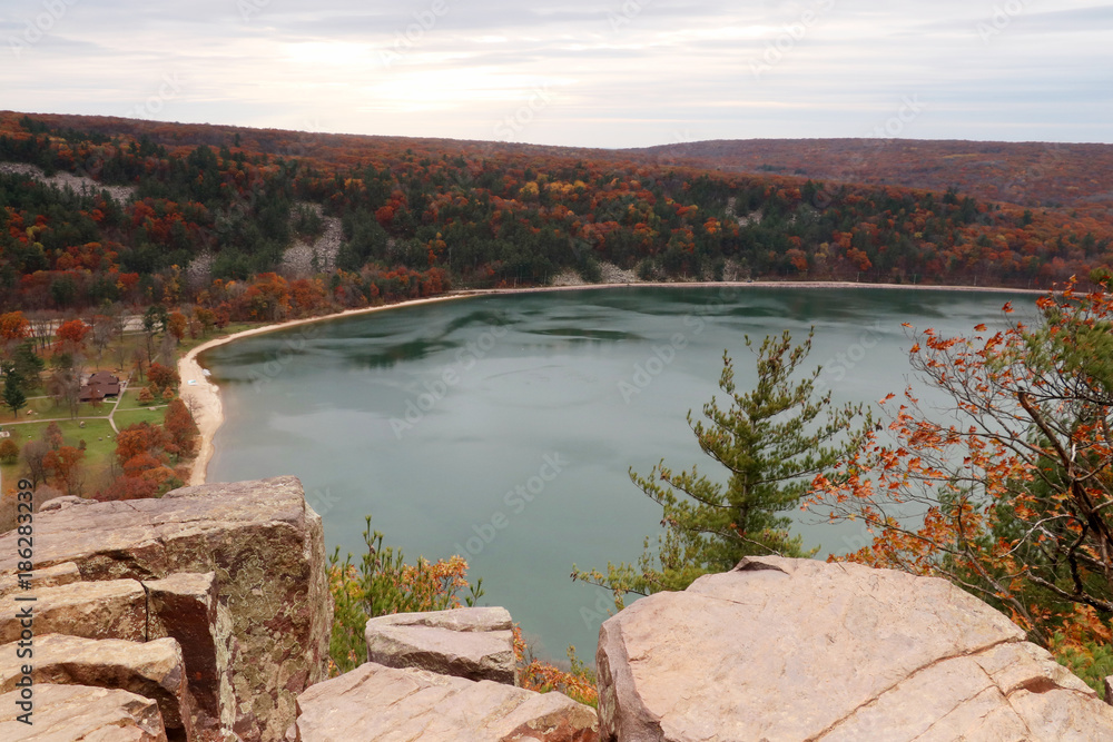 Scenic nature background. Beautiful autumn landscape at Devils Lake ...