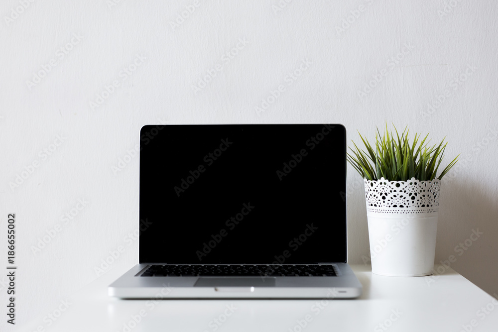 Laptop with blank screen isolated on white background - mockup template ...