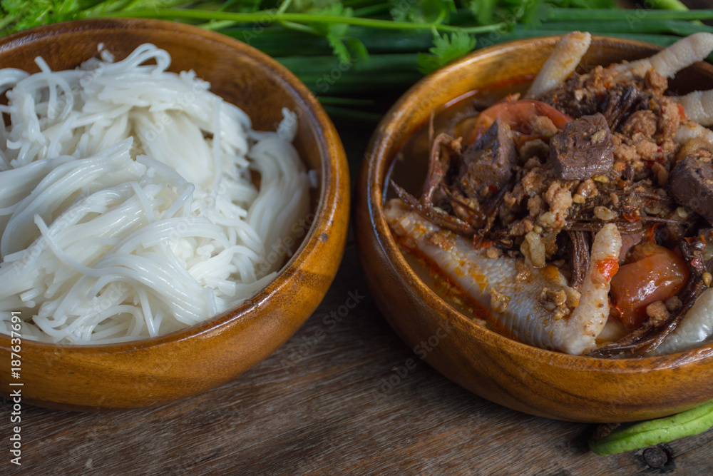 Hunan style spicy rice noodles with Chicken legs, asian food Stock-Foto ...