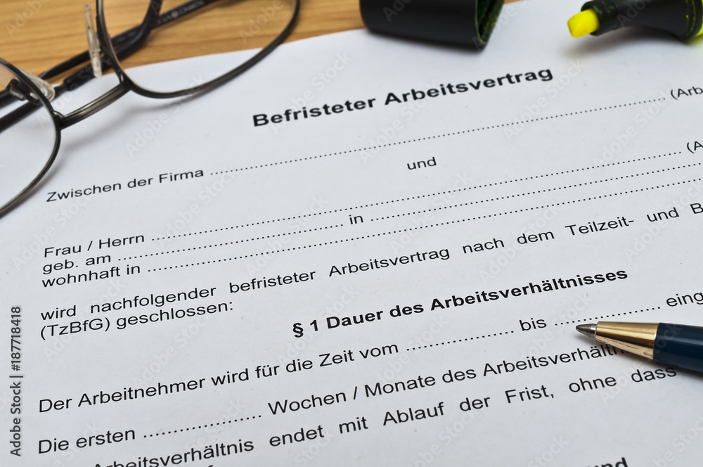 Arbeitsvertrag Stock Photo | Adobe Stock