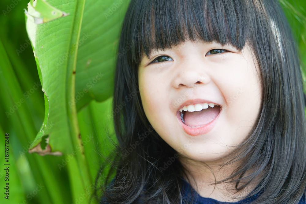 Little girl child showing front teeth with big smile: Healthy happy ...