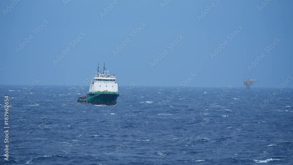 Offshore supply vessel for oil drilling rig in the middle of ocean to ...