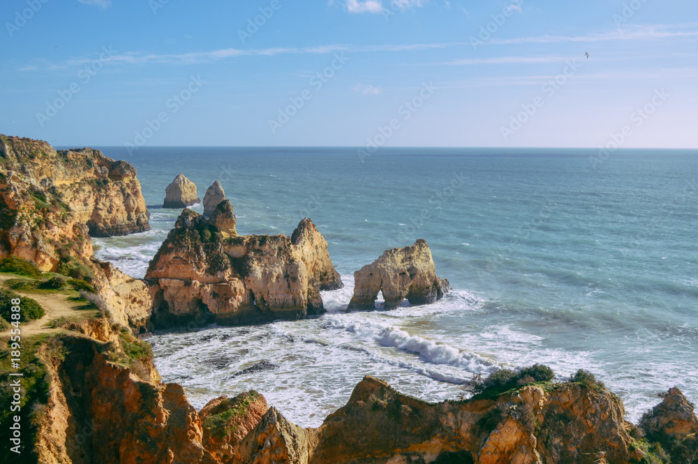 Landscape of the rocks, cliffs and ocean beach coastline Algarve ...