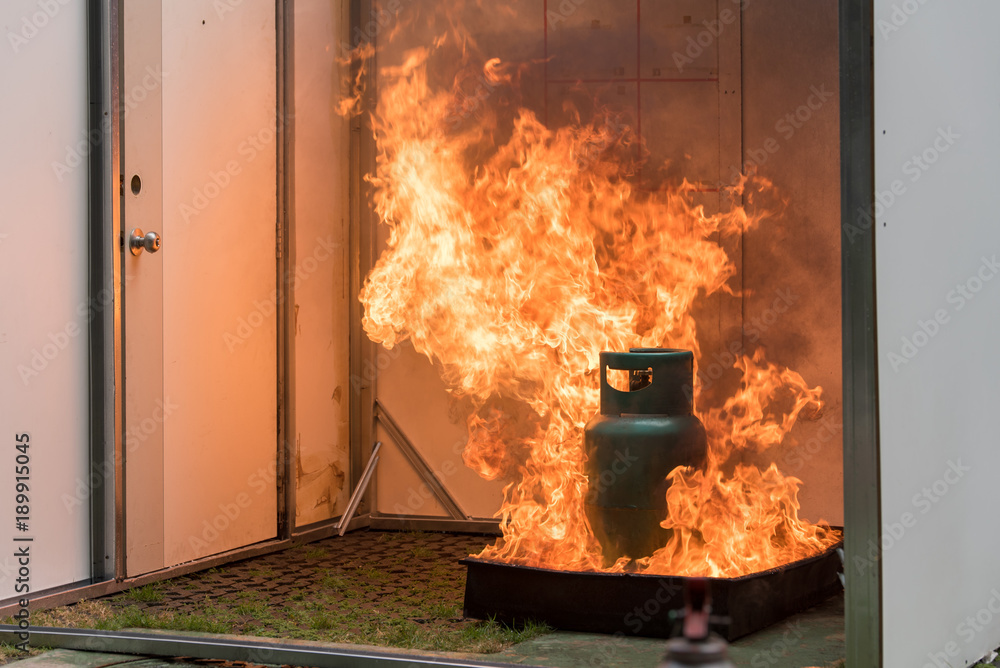 fotka-basic-fire-fighting-and-evacuation-fire-drill-training-for
