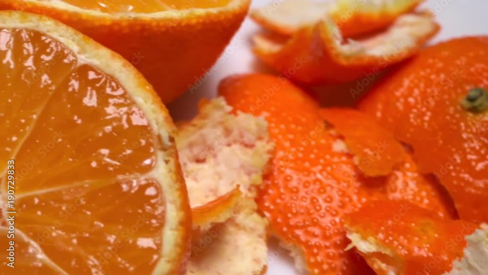 Vidéo Stock Texture of a cut mandarin orange close-up. Packing grid in ...