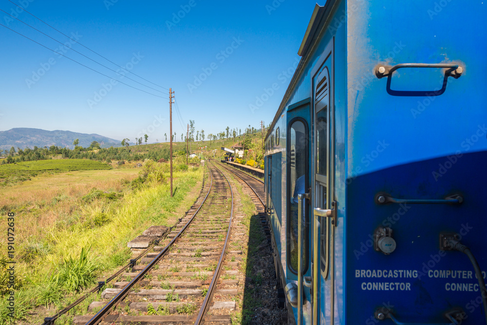 Foto de The Class S12 train on the long-distance travel on the Main ...
