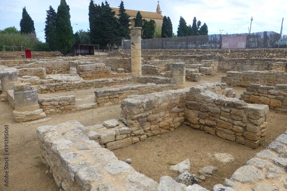 Ciudad romana de Pollentia,yacimiento arqueológico de Alcudia en ...