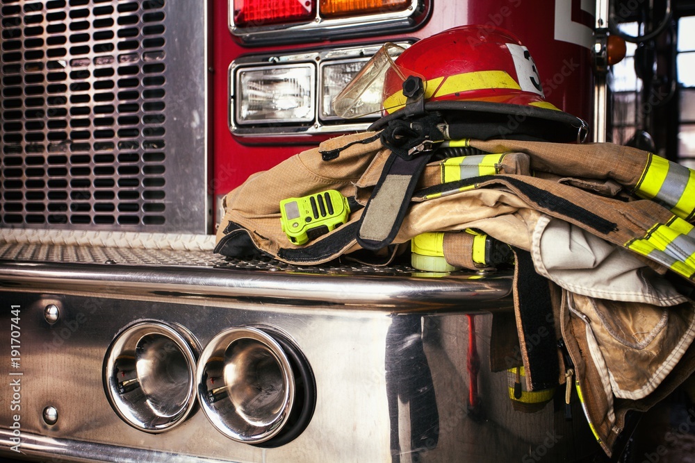 Habit de protection de pompier Stock Photo | Adobe Stock