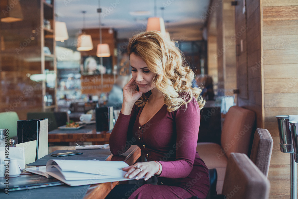 Perfect Woman Reading Restaurant Menu. Beautiful Girl in Cafe Stock ...