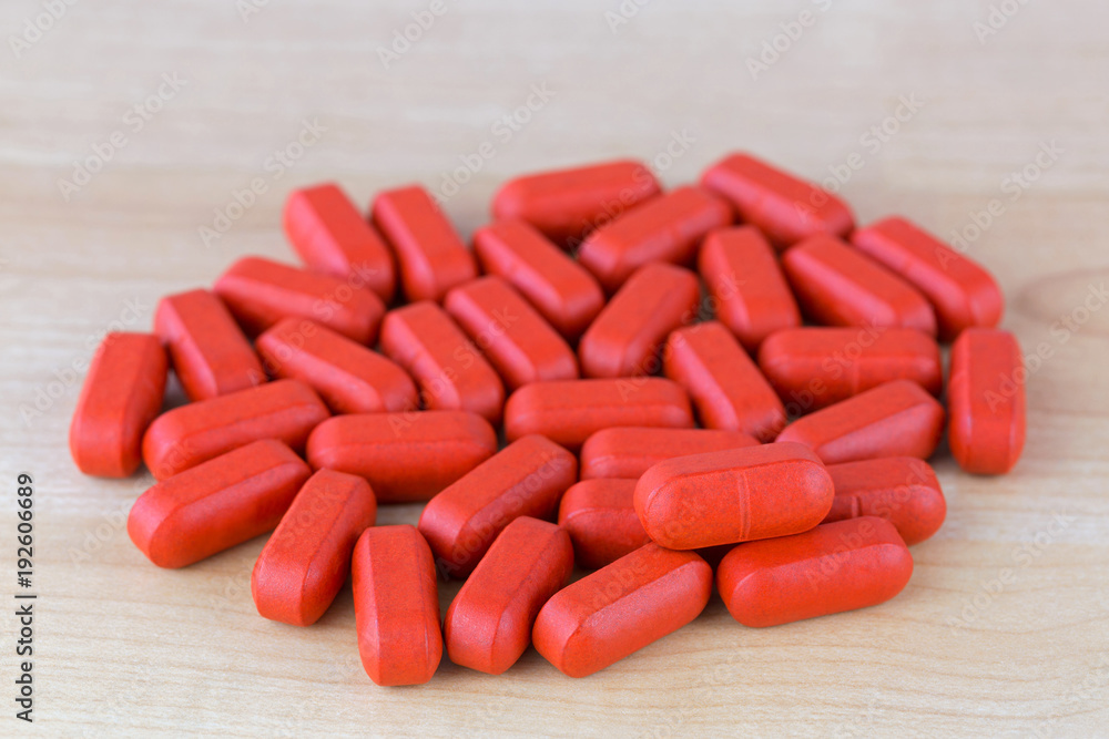 Red film coated tablets of Multi Vitamins and Minerals, anti stress ...