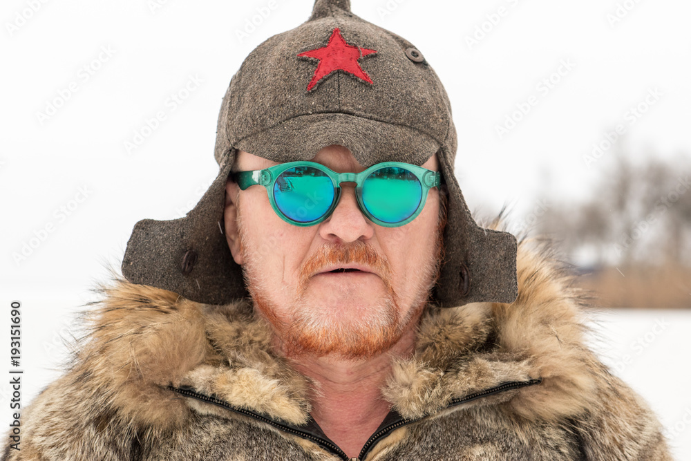 Crazy elderly Russian man, swimming in the ice-hole as President Putin ...