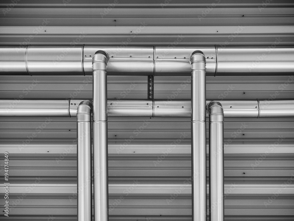 Rohrleitungen in Edelstahl verlegt Stock Photo | Adobe Stock