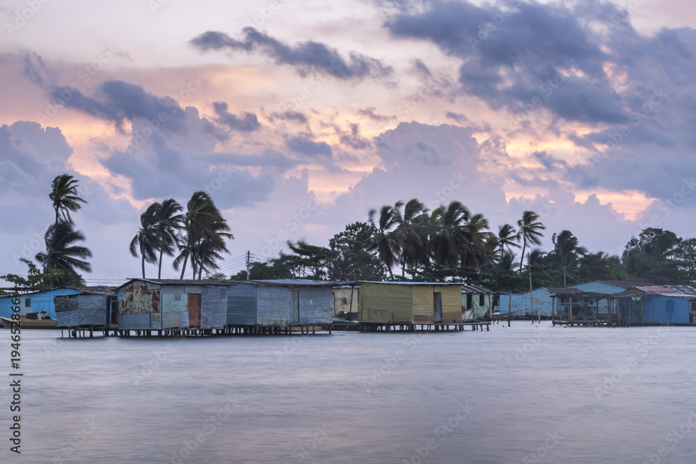 Houses on stilts in the village of Ologa, Lake Maracaibo, Venezuela ...