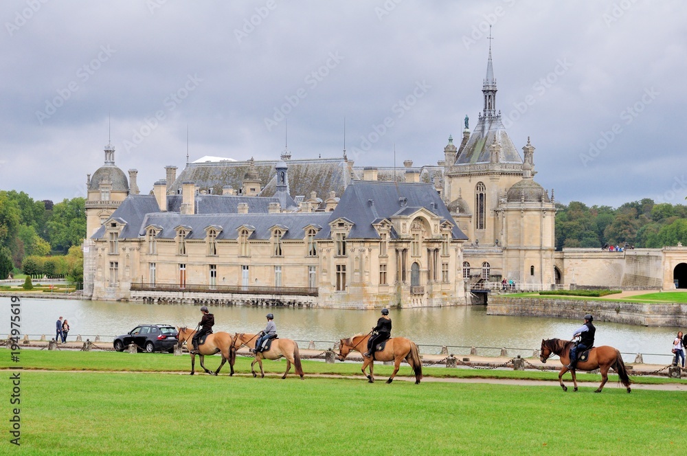 Chevaux au château de Chantilly en France Stock Photo | Adobe Stock