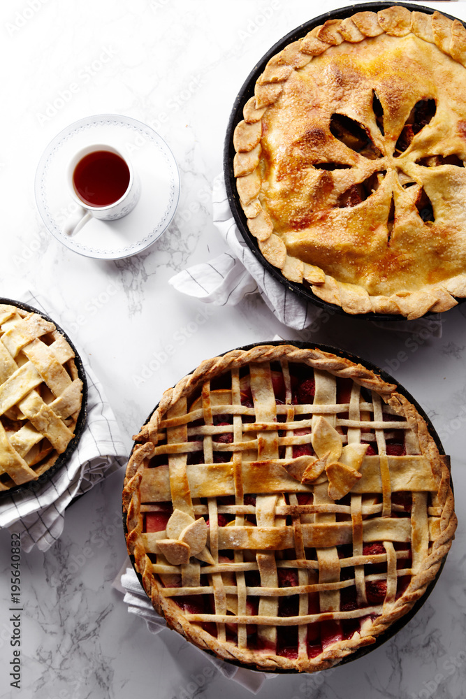 Poster Pie crust design ideas - various ways of pie decoration with ...