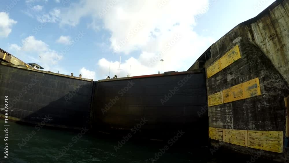 Vidéo Stock Gatun Dam is a large earthen dam across the Chagres River ...