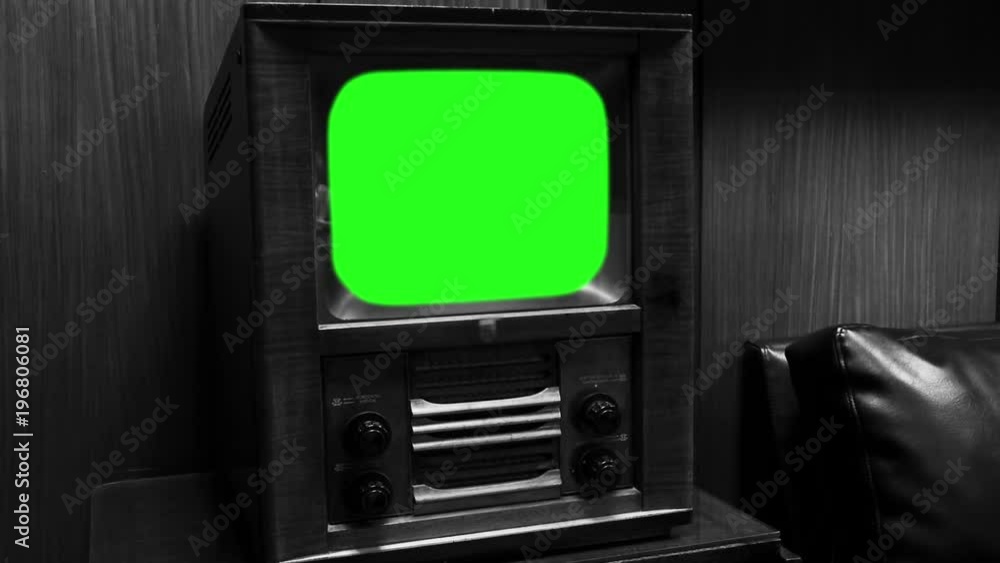 Vintage Retro Tv Green Screen. BW color. Zoom Out. You can replace ...