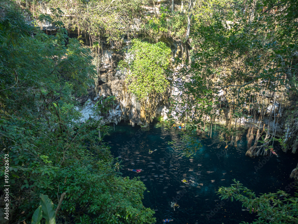 Yokdzonot, Chichen Itza, Mexico, South America: [Yokdzonot cenote ...