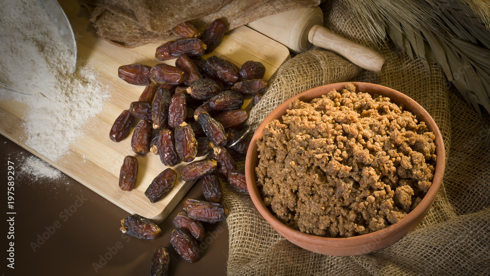 Hunaini, Saudi Arabian Traditional Sweets Made of Dates and Saj Bread ...