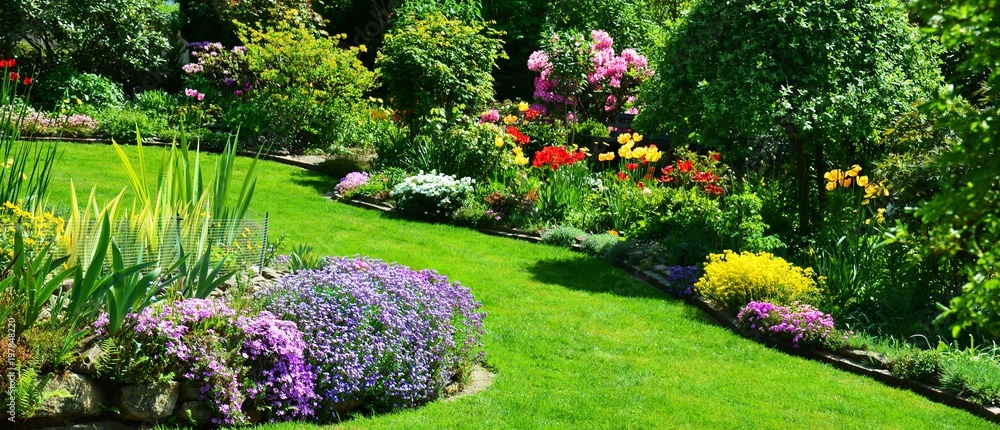 beautiful garden panorama Stock-Foto | Adobe Stock