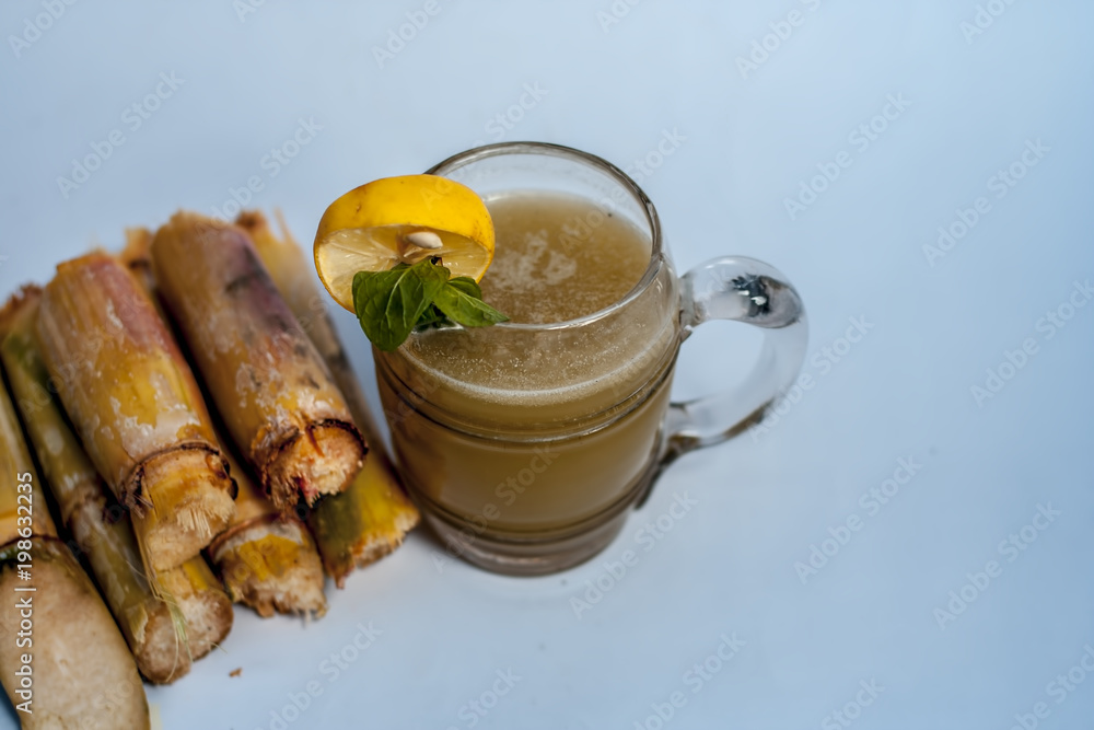 Popular Indian/Asian Ganne ka ras or Sugar cane or Saccharum ...