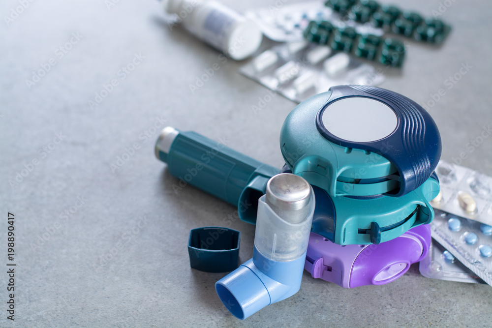 Pills and inhalers for asthma, bronchitis, lungs diseases Stock Photo ...